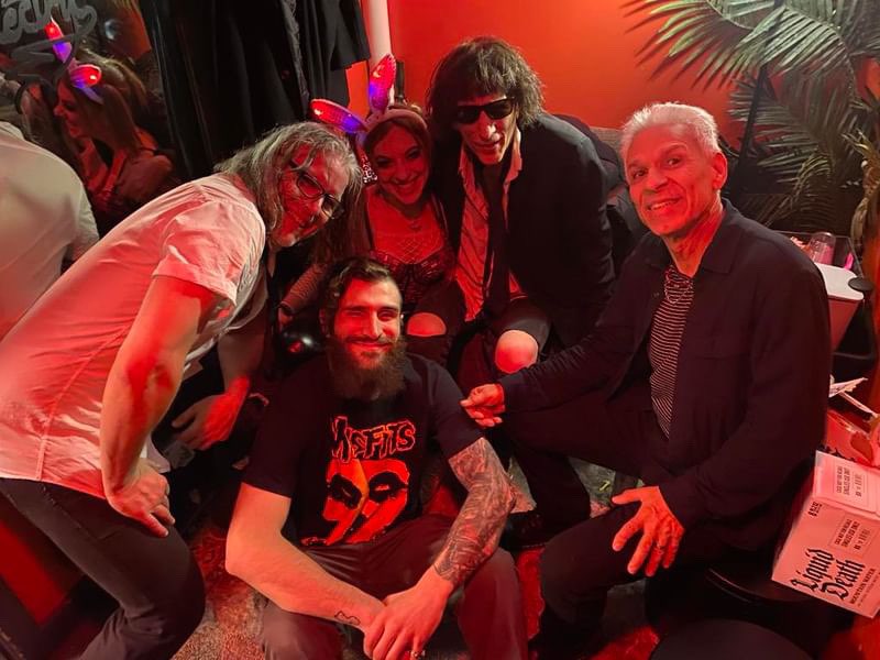 Welcome to the Official HYPERDOLLS